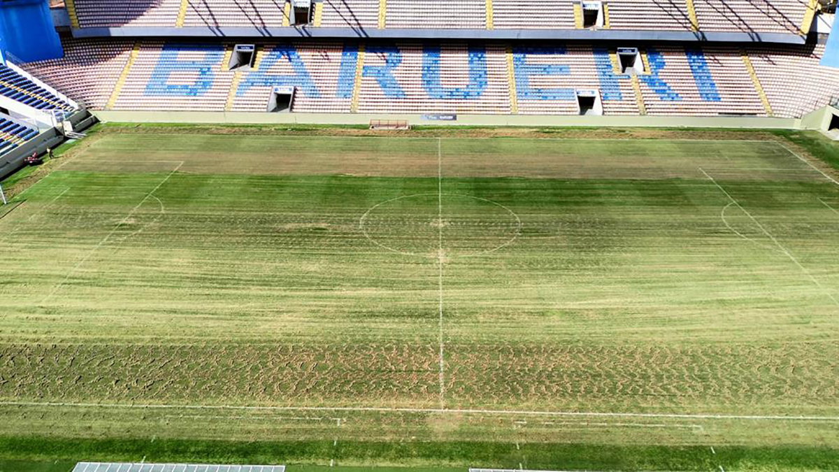 Prefeitura prepara gramado da Arena Barueri para receber finais da ...