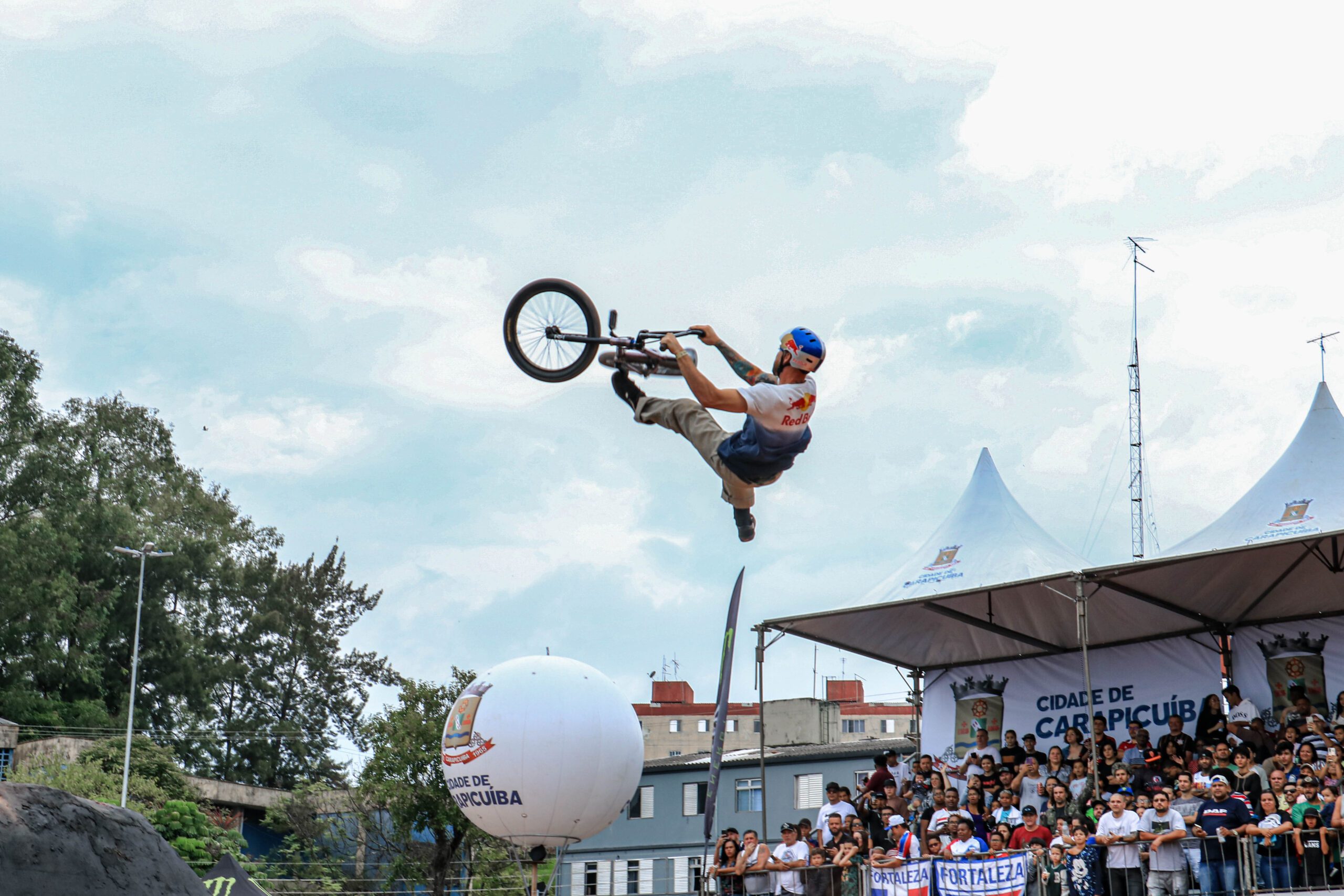 Piloto argentino Gabriel Chaves é o campeão do BMX Estilo Livre 2024 em ...